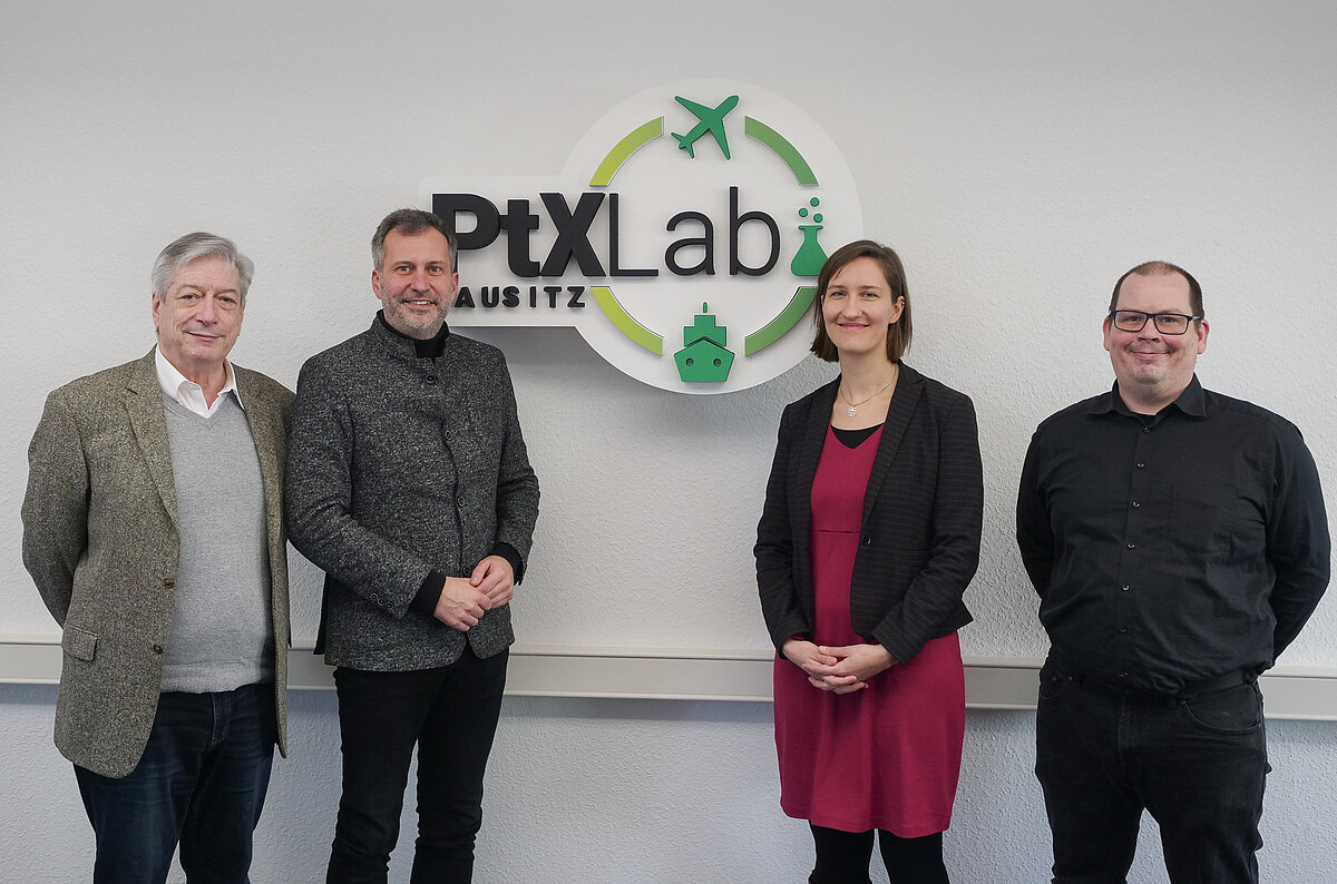Mayor of Cottbus visits PtX Lab Lausitz | PtX Lab Lausitz